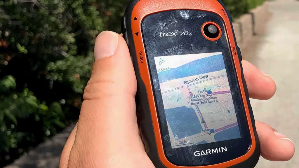 5 Best Hiking GPS Devices in 2026 - More Hiking